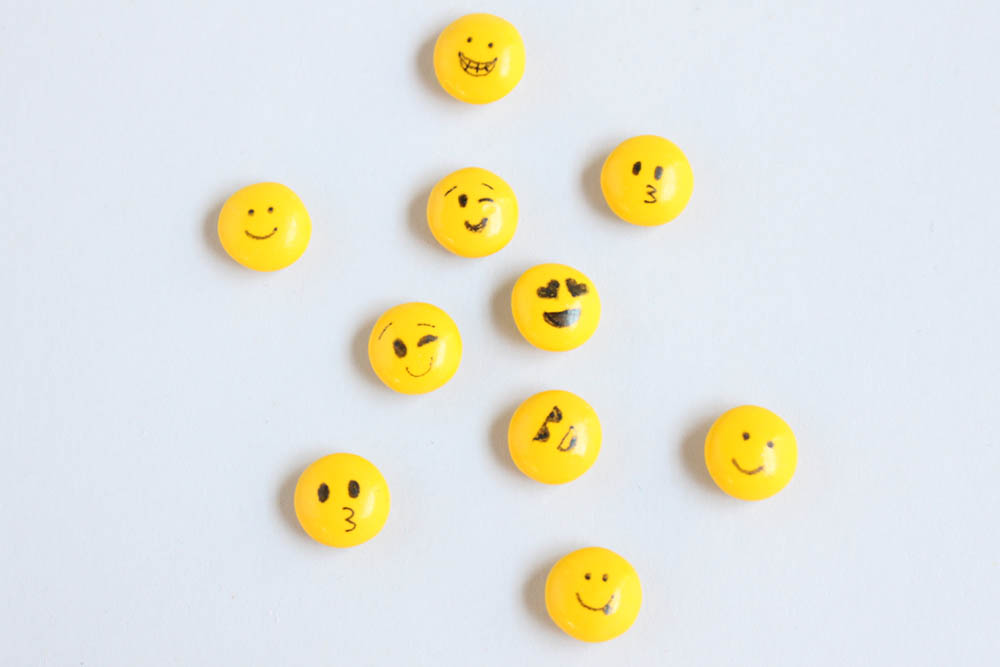 DIY Emoji Candy Party Favors -Beau-coup Blog